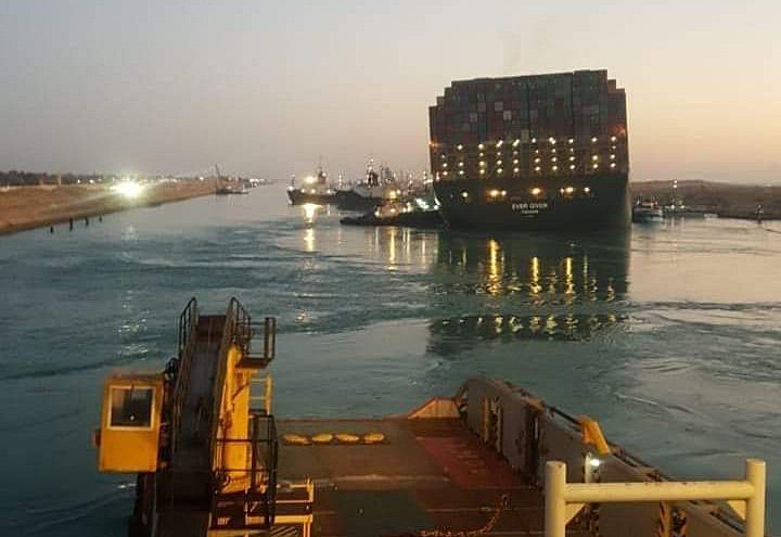 Final Pull By Offshore Tugboats Unblocks Suez Canal Dutch Water Sector